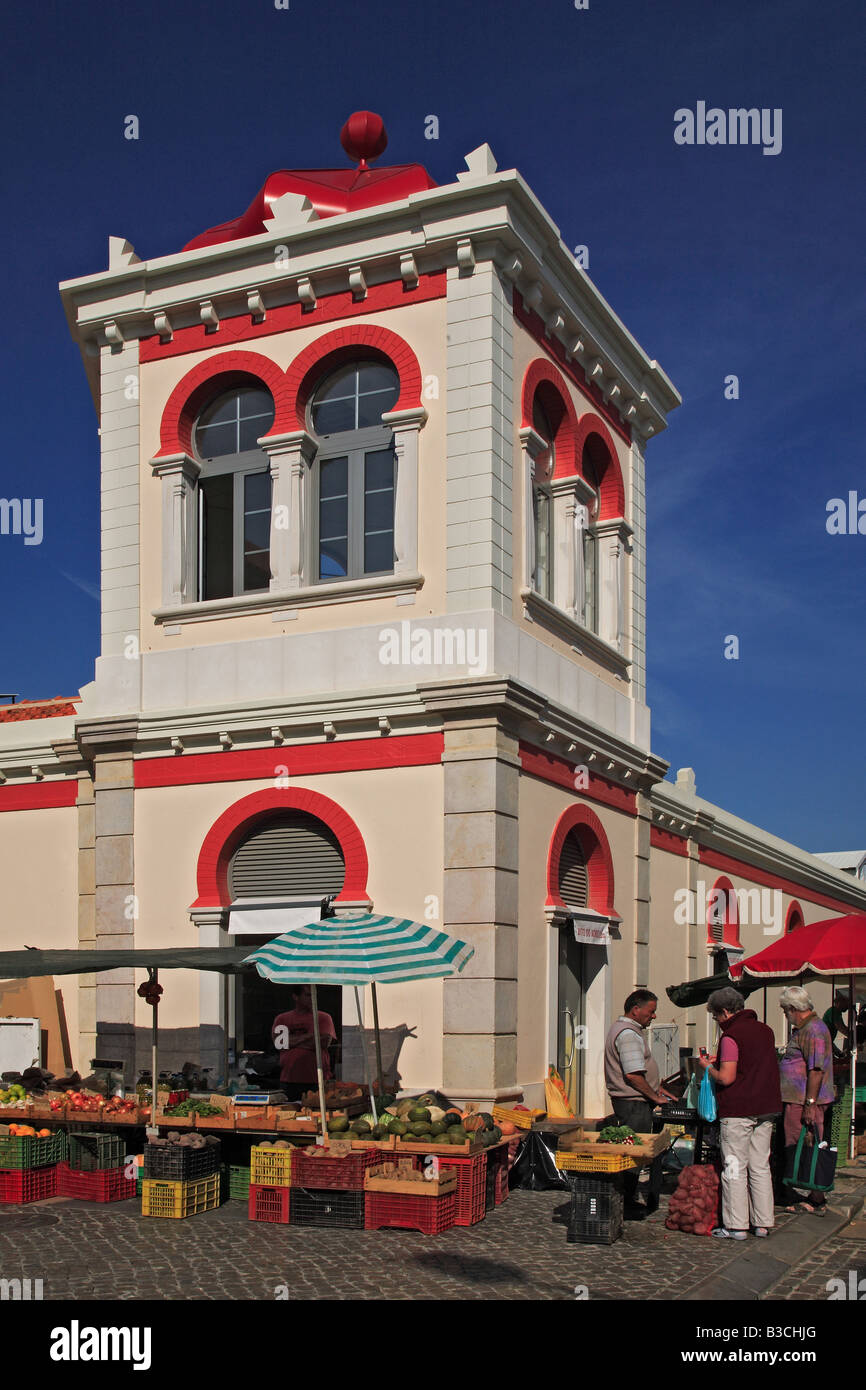 Loule portugal market hi-res stock photography and images - Alamy