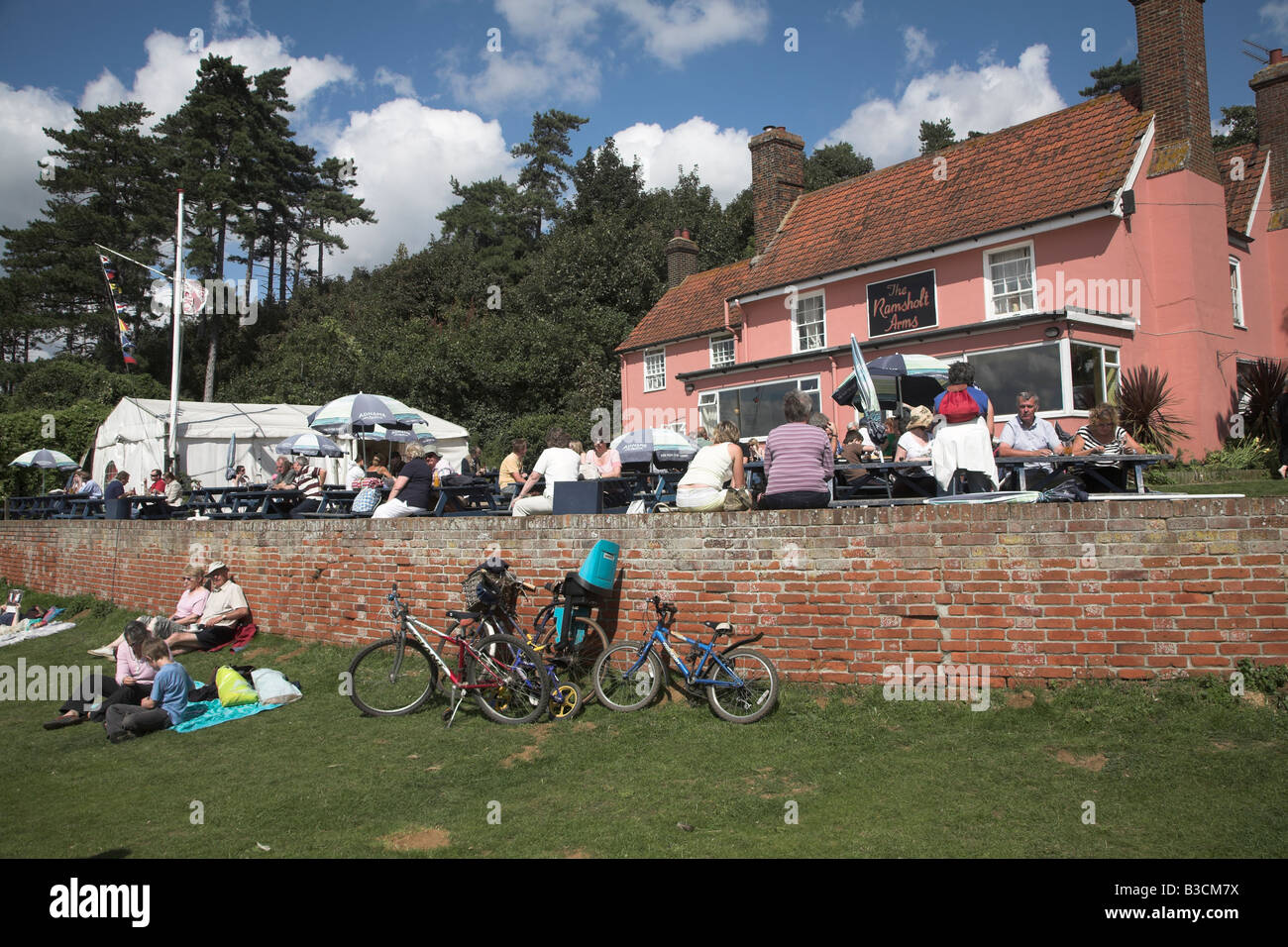 Ramsholt Arms pub, Suffolk, England Stock Photo - Alamy