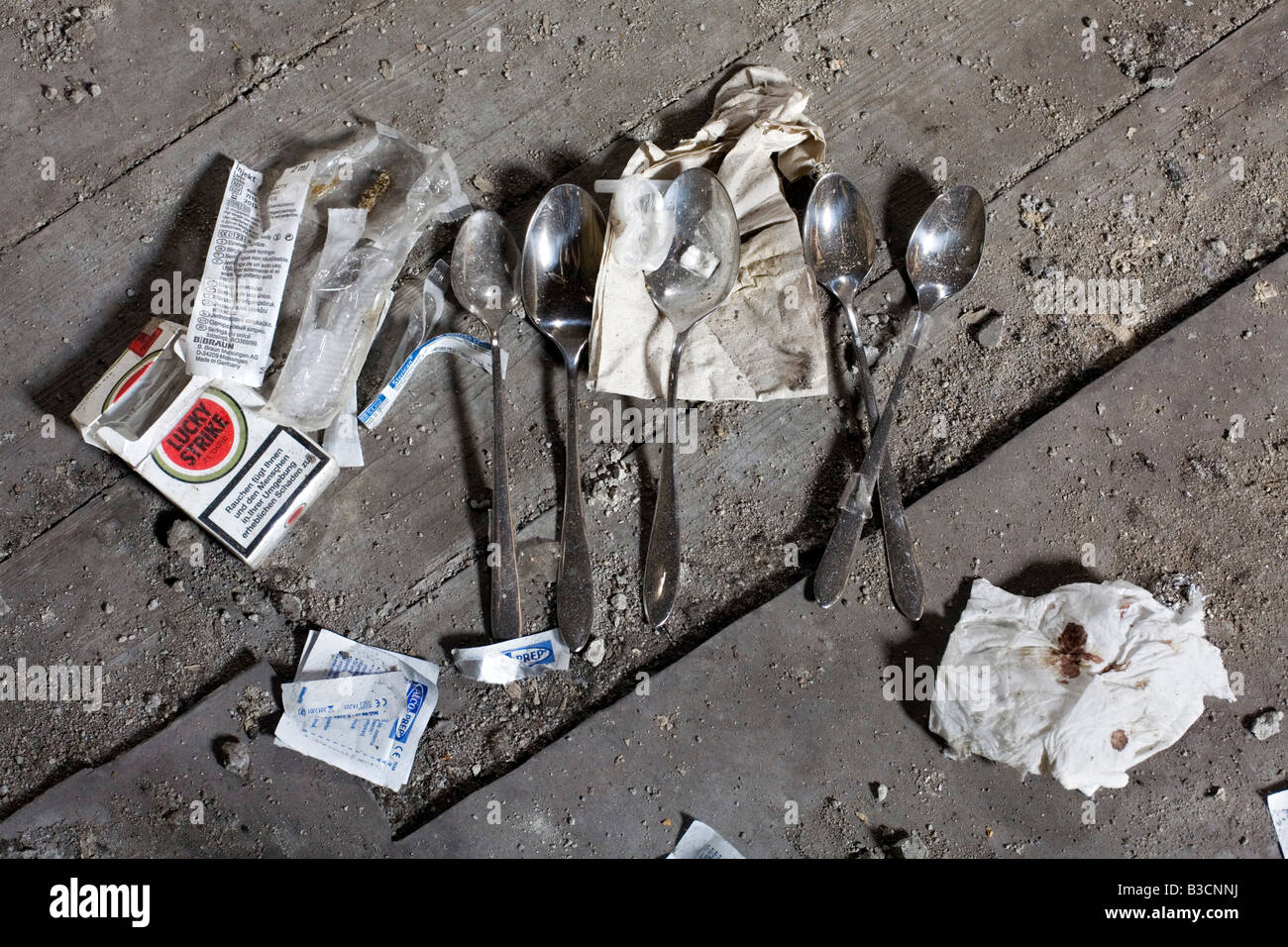 Drug paraphernalia hi-res stock photography and images - Alamy