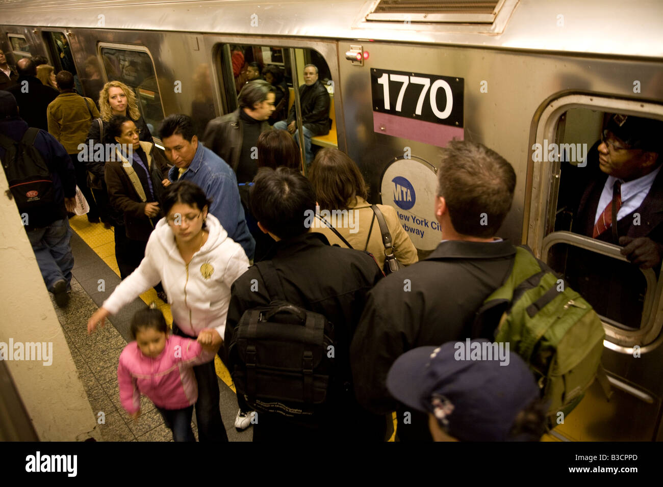Crowded subway platform under Grand Central Station in New York City ...