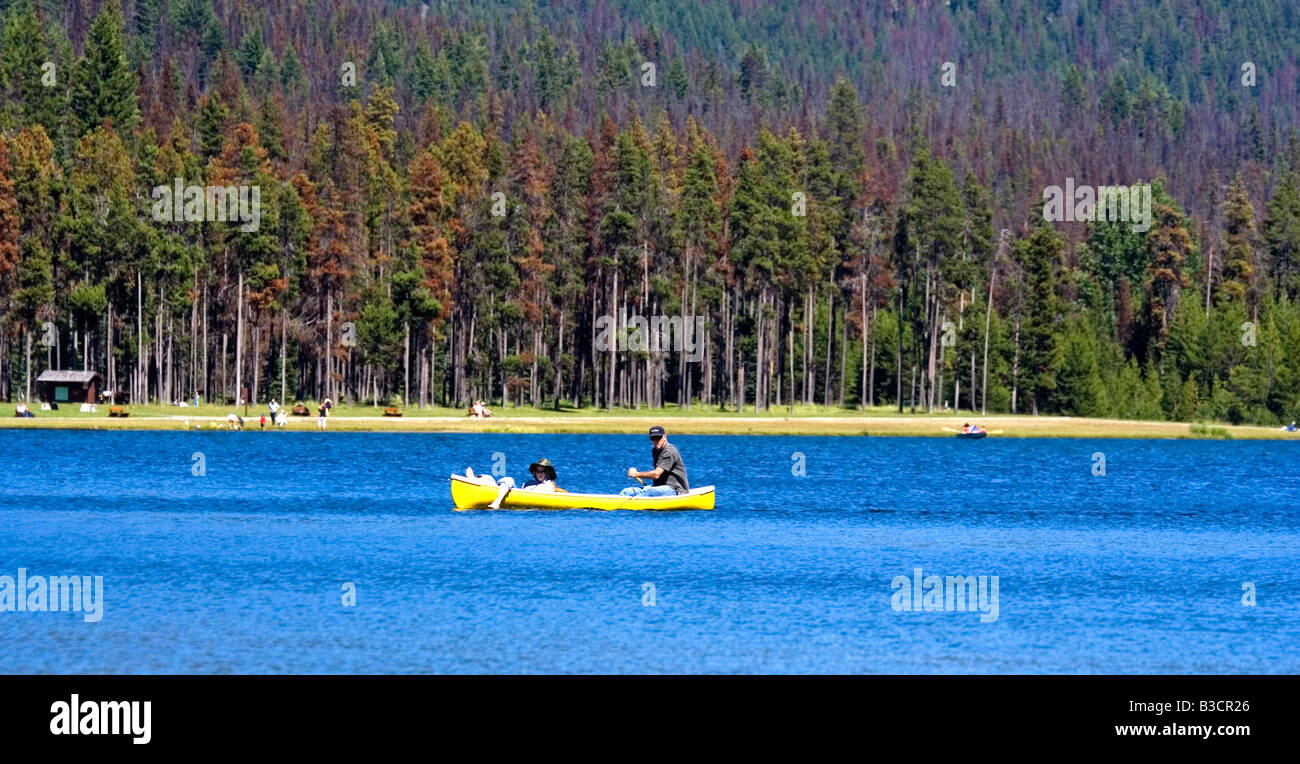 canoeing on lightning lake - manning provincial park, canada Stock ...