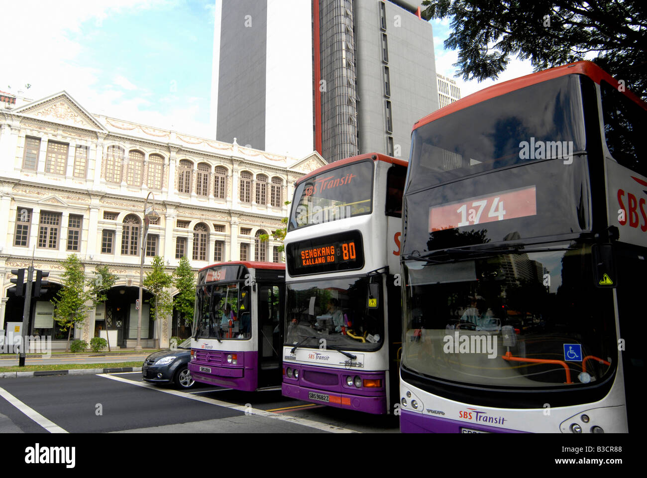 Street scene, buses, Singapore Stock Photo - Alamy