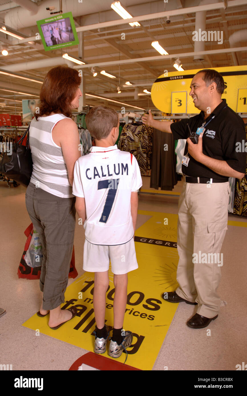 Security guard uk shop hi-res stock photography and images - Alamy