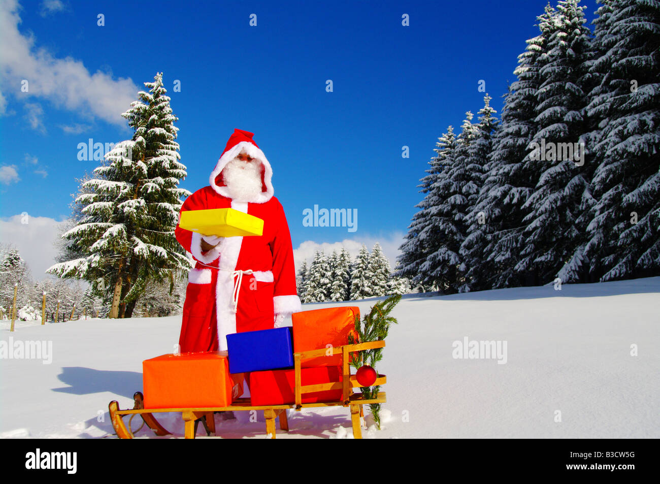 Traditional santa with parcels hi-res stock photography and images - Alamy