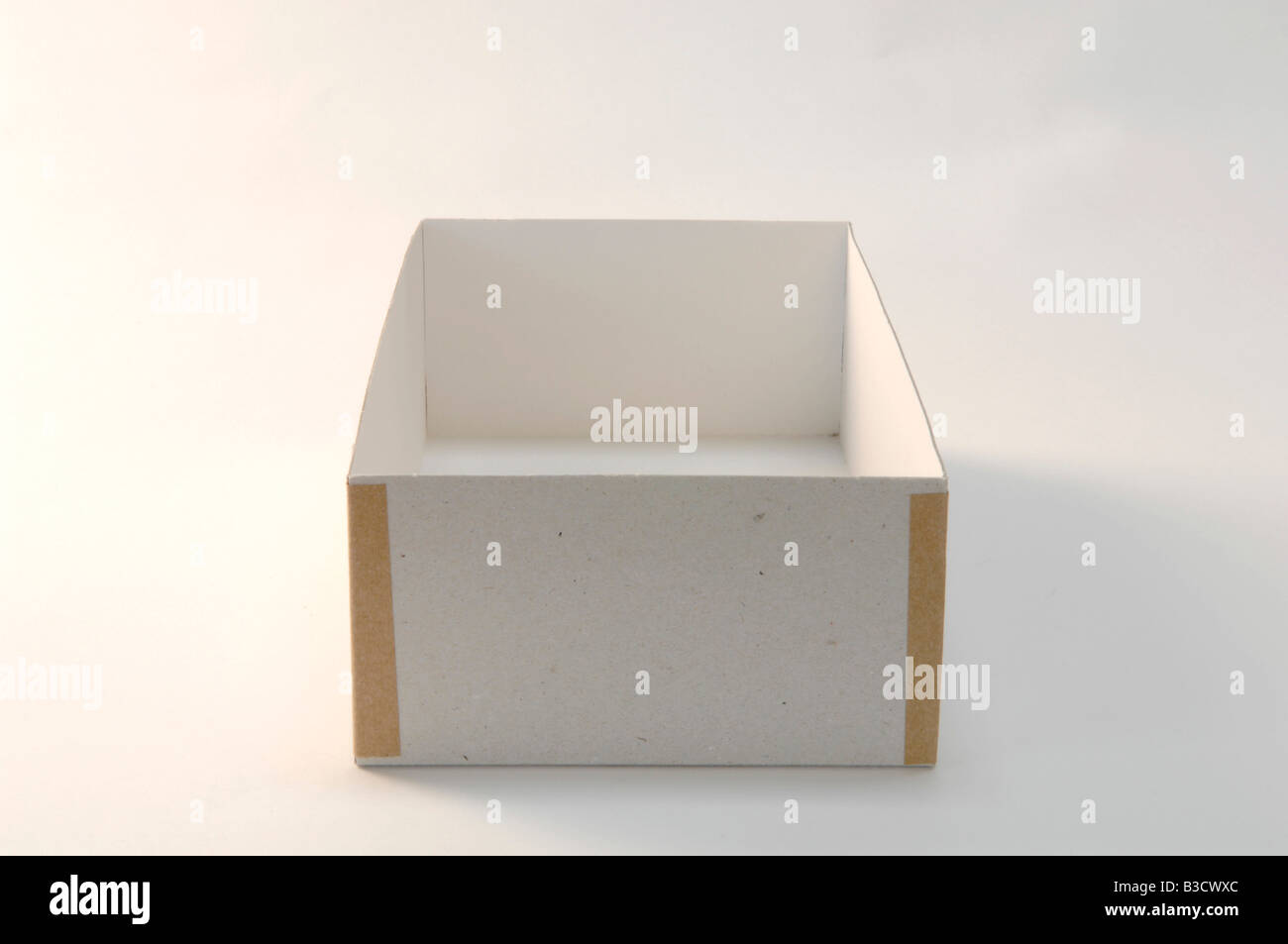 Cardboard cutout cutouts hi-res stock photography and images - Alamy