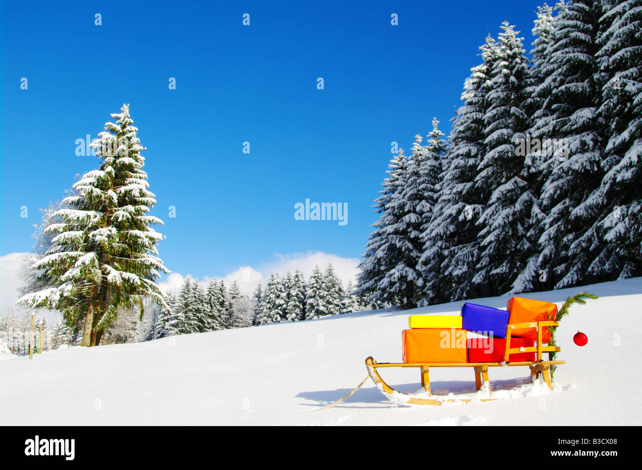 St nicholas on sledge hi-res stock photography and images - Alamy