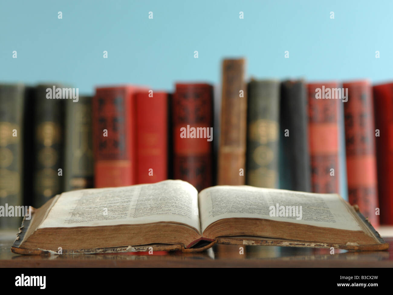 Coloured text books hi-res stock photography and images - Alamy