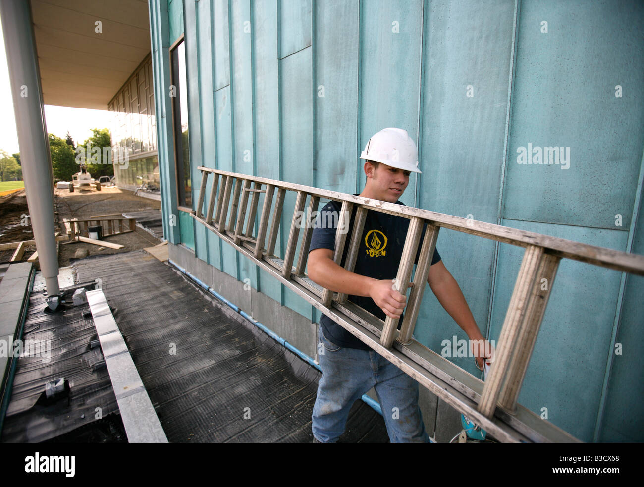 Hard hat construction worker Stock Photo - Alamy