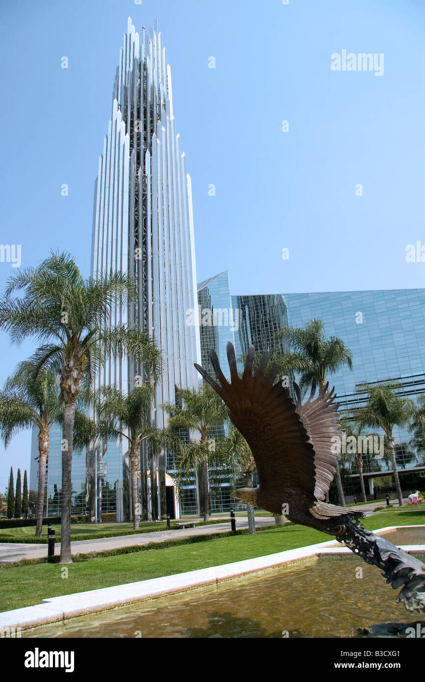 Eagle Statue Crystal Cathedral Stock Photo - Alamy