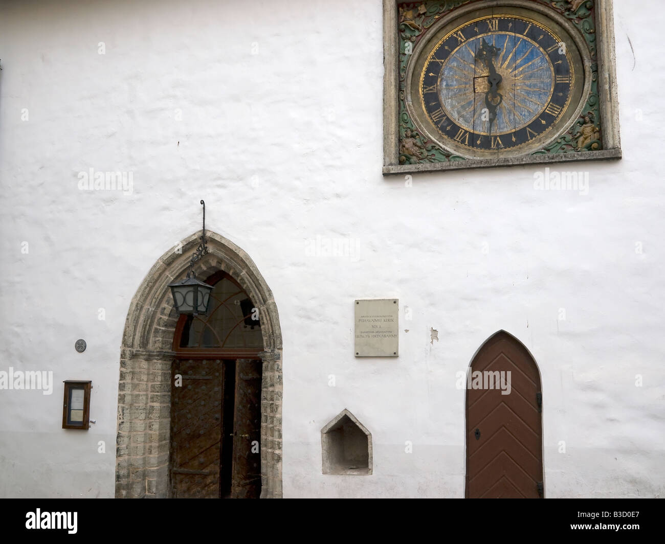 Storefront Clock Stock Photos & Storefront Clock Stock Images - Alamy