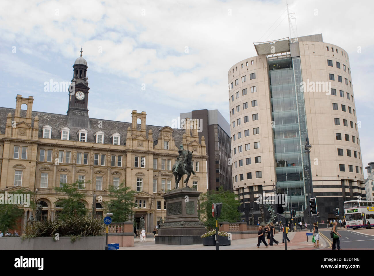 Post Office and Number 1, City Square, Leeds Stock Photo - Alamy