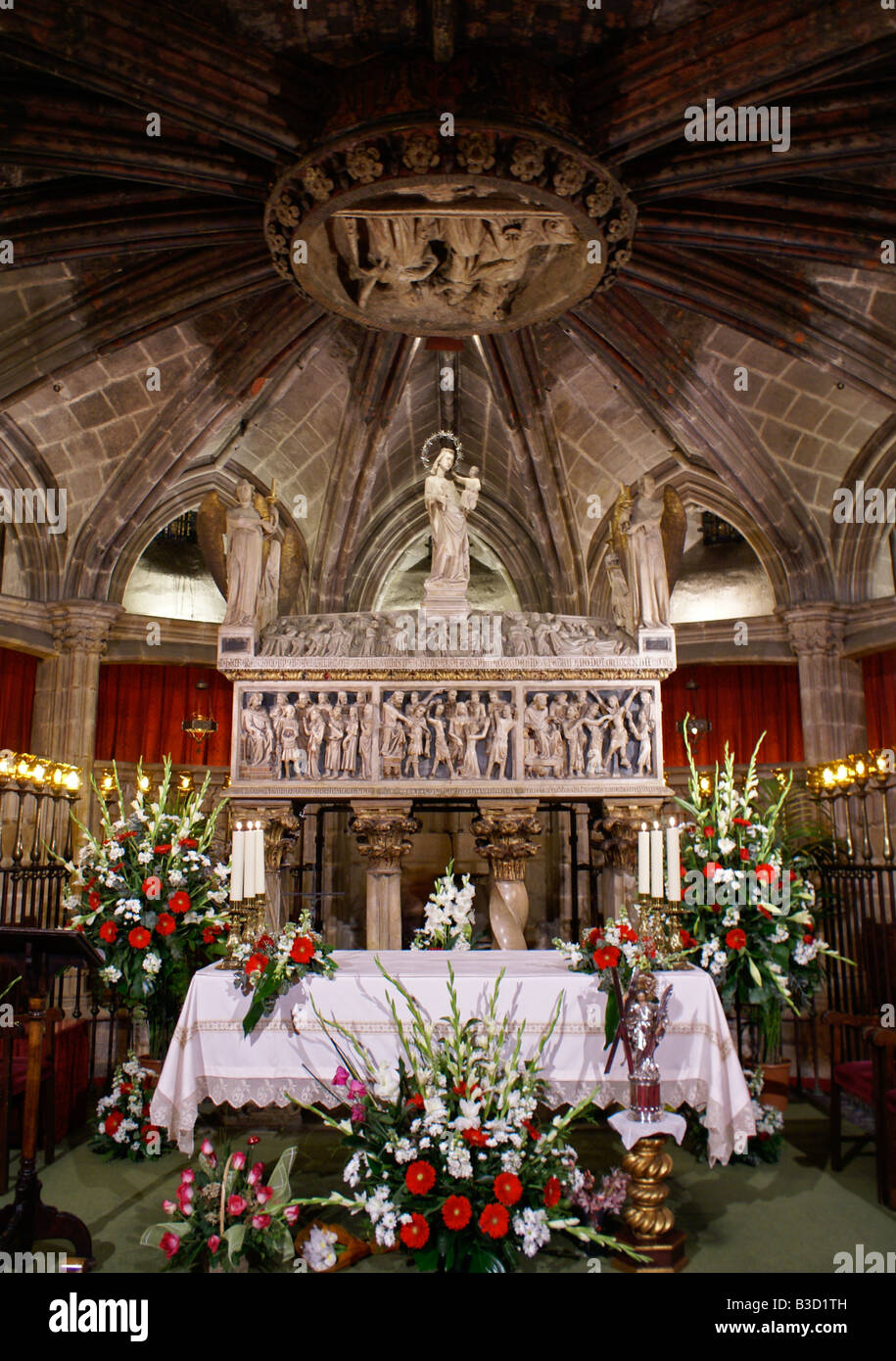 Santa Eulàlia's Crypt, in the Barcelona cathedral, Spain Stock Photo ...