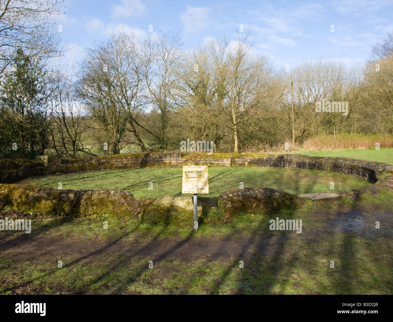 Broadbottom hi-res stock photography and images - Alamy