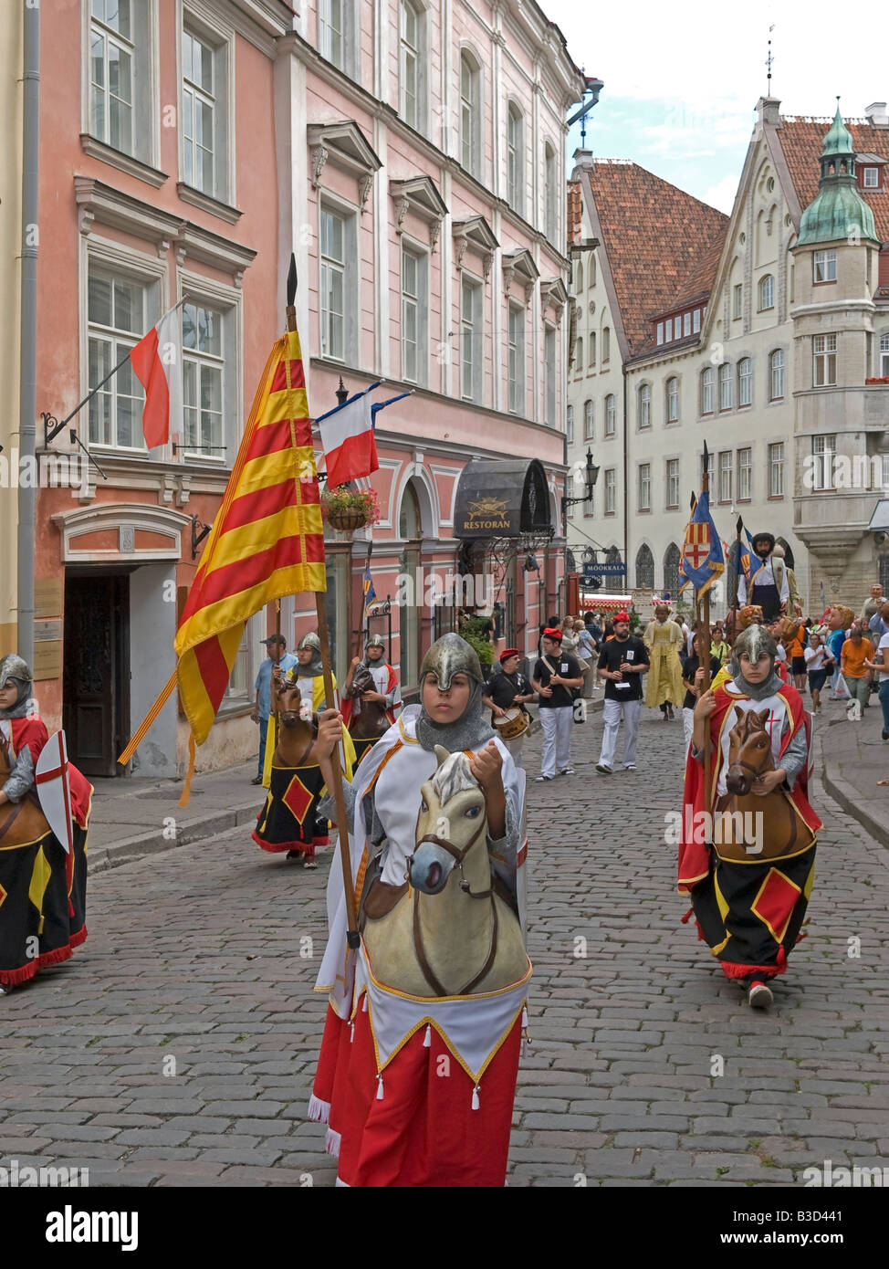 Eye catching figures hi-res stock photography and images - Alamy