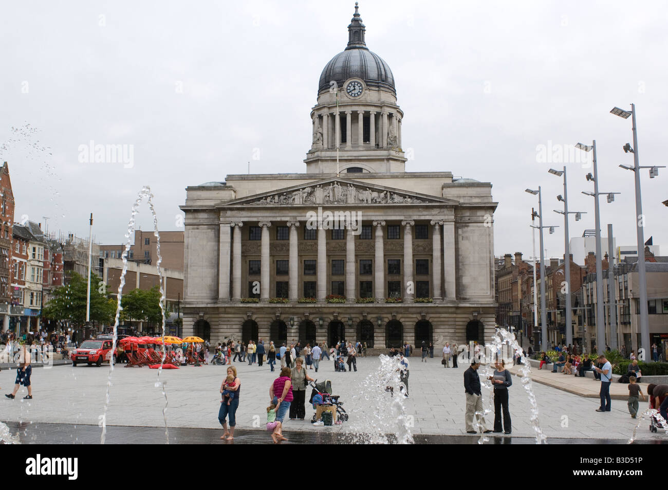 Nottingham city / town hall and water fountains Stock Photo - Alamy