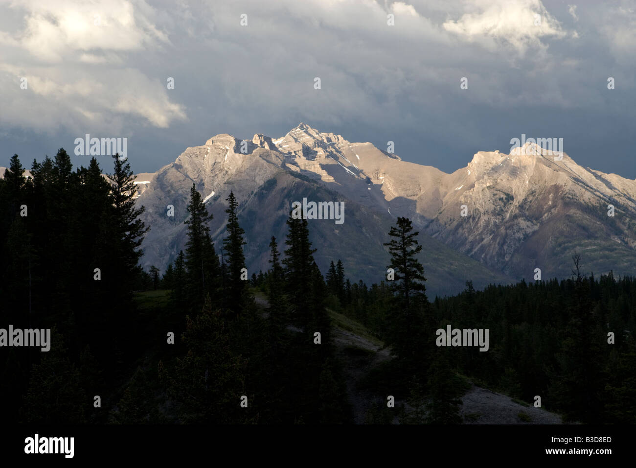 View of Mount Rundle in Banff National Park Stock Photo - Alamy