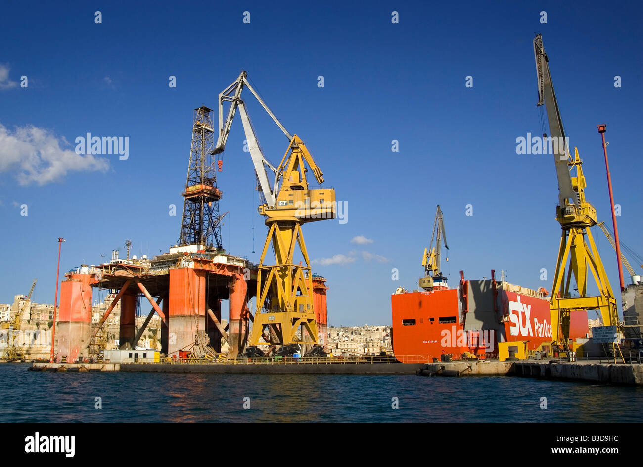 Mediterranean oil rig hi-res stock photography and images - Alamy