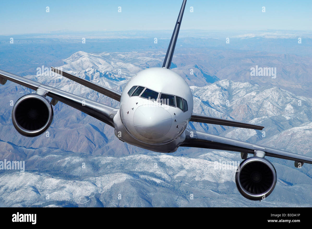 Airliner in flight Stock Photo - Alamy