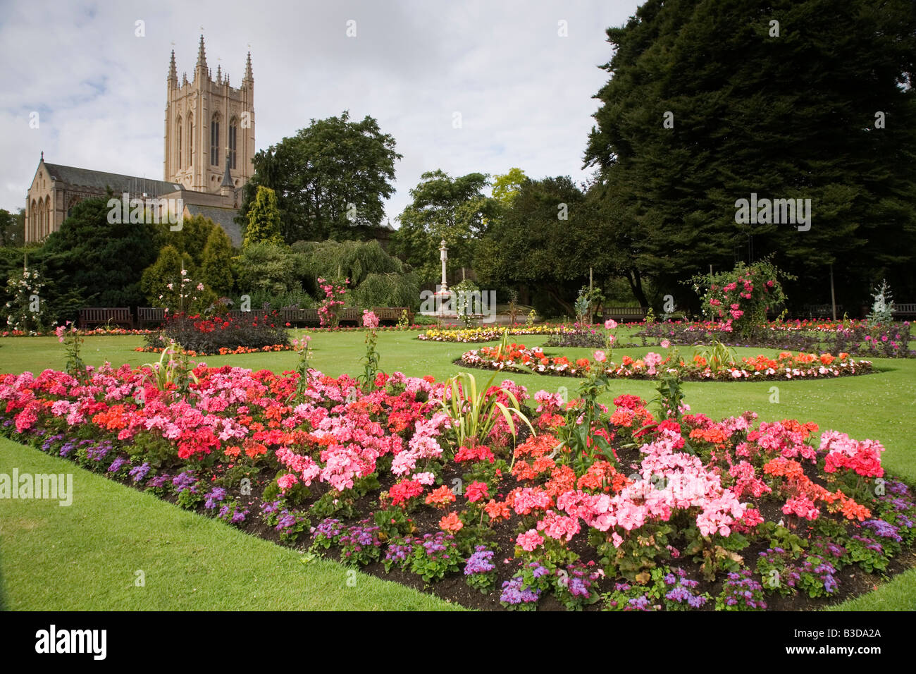 Abbey gardens and Cathedral Bury St Edmunds Suffolk Stock Photo - Alamy