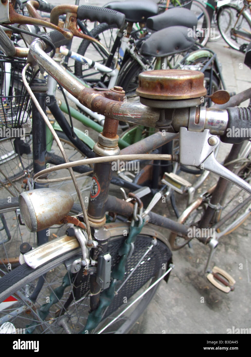 Jumble of bikes hi-res stock photography and images - Alamy