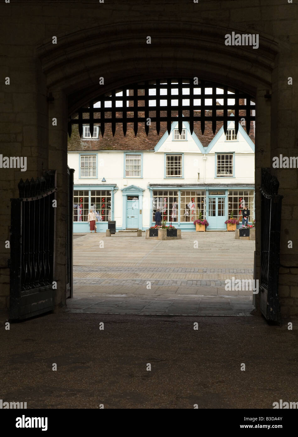 View through Abbey gate to Bury St Edmunds shops Stock Photo - Alamy
