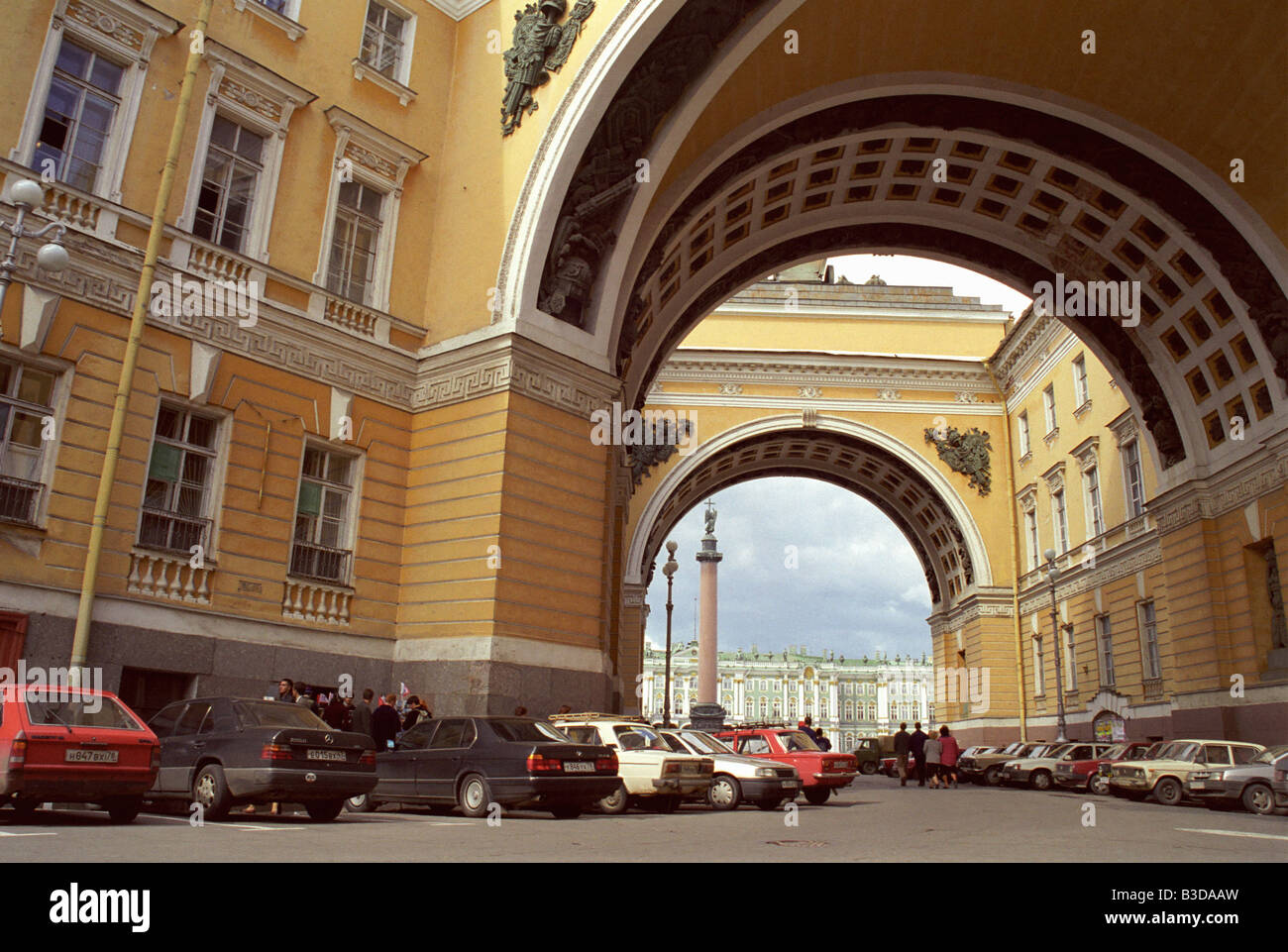 Rossi Arch in the General Staff Building and the Hemitage Museum in St ...