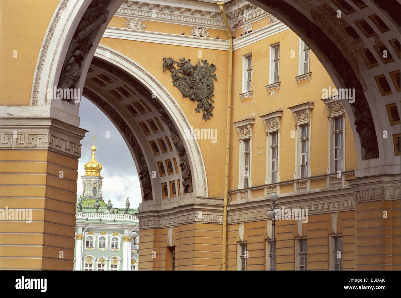 Rossi Arch in the General Staff Building and the Hemitage Museum in St ...