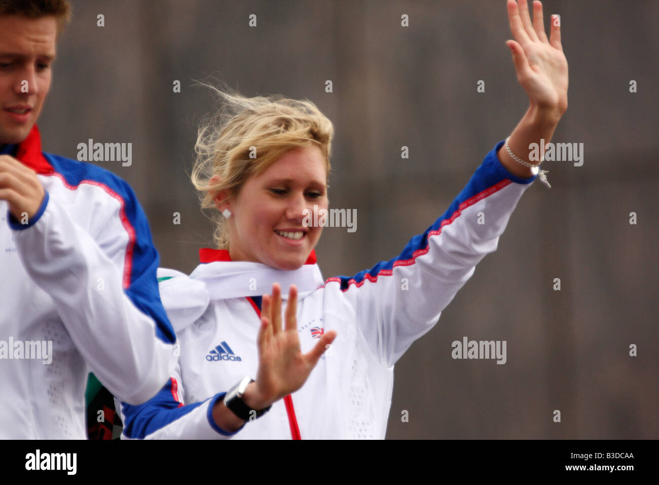 Female athletes bus hi-res stock photography and images - Alamy