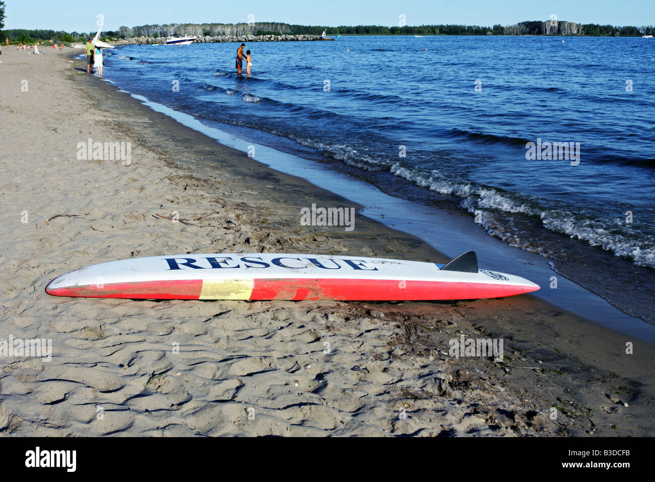 Ward's island beach toronto hi-res stock photography and images - Alamy