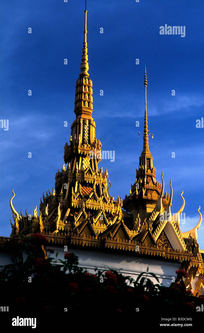 library and silver pagoda roofs royal palace phnom penh cambodia Stock ...