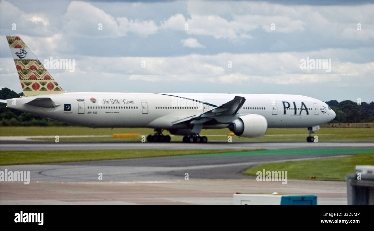 Landing At Manchester International Airport Pakistan International ...