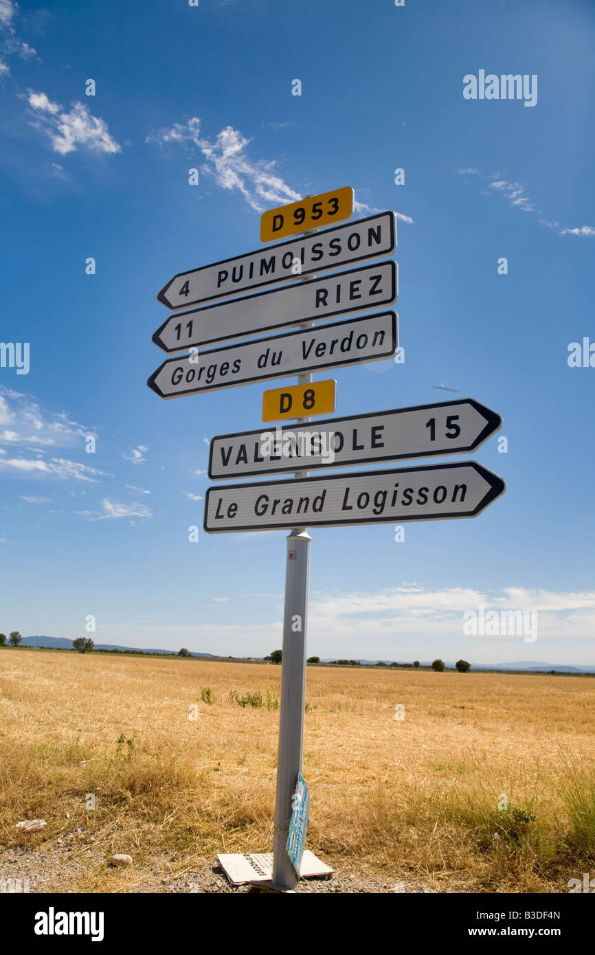 Provence street directions. France Stock Photo - Alamy
