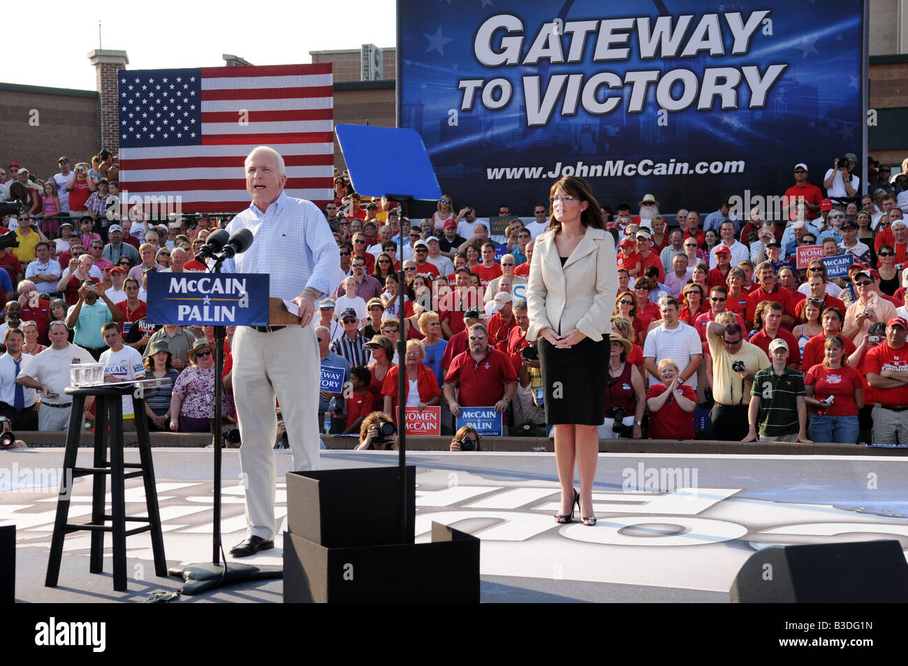 O FALLON AUGUST 31 Senator McCain giving speech as Saran Palin looks on ...