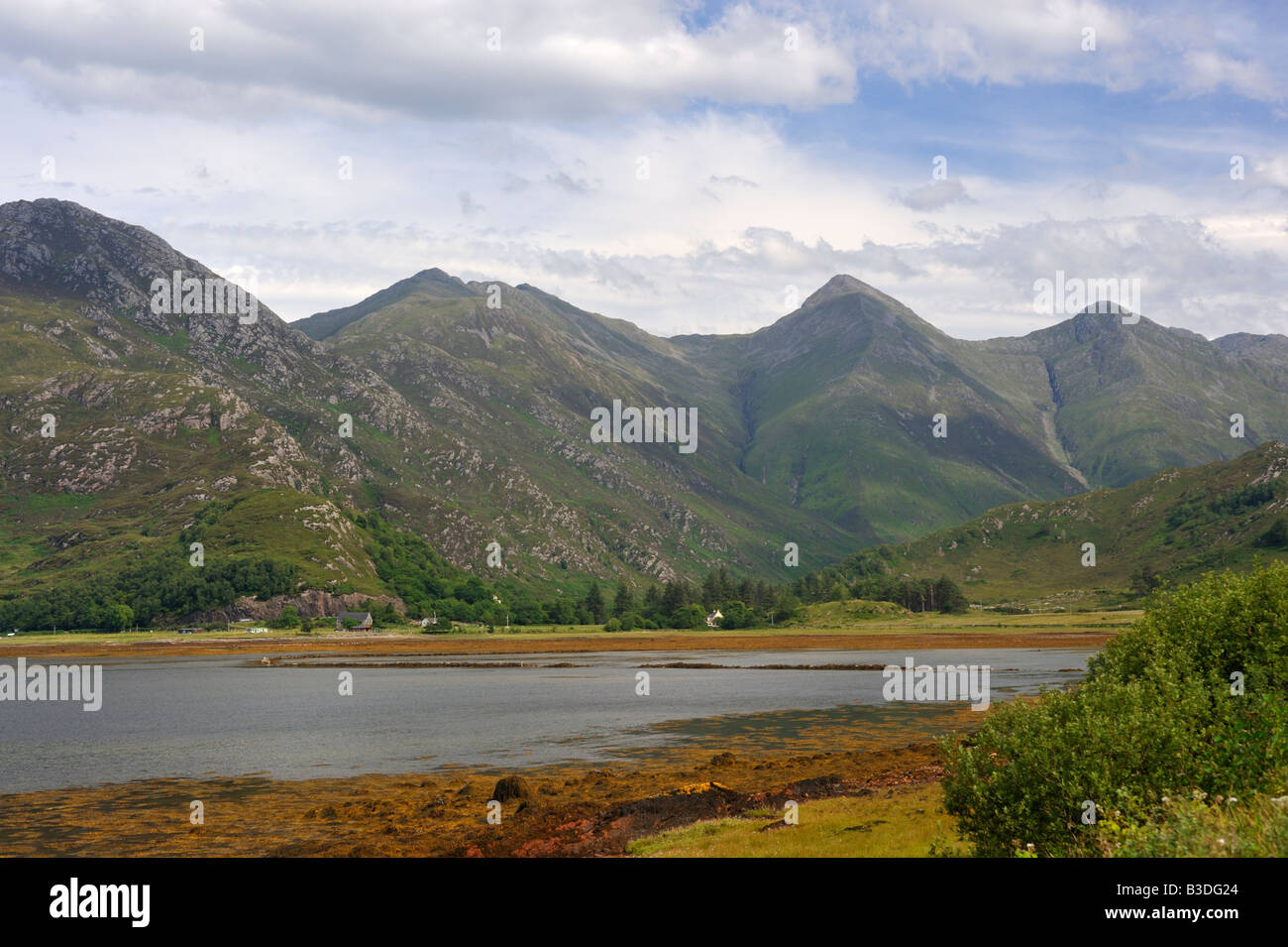 The Five Sisters of Kintail from Ratagan, Loch Duich, Glenshiel, Skye ...