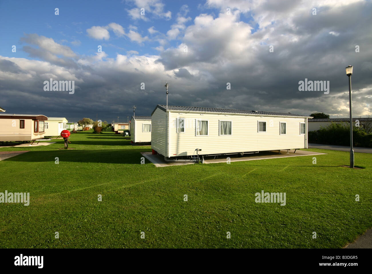 Static caravan hi-res stock photography and images - Alamy