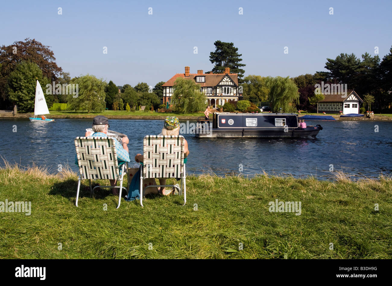 River Thames - Bourne End - Buckinghamshire Stock Photo - Alamy