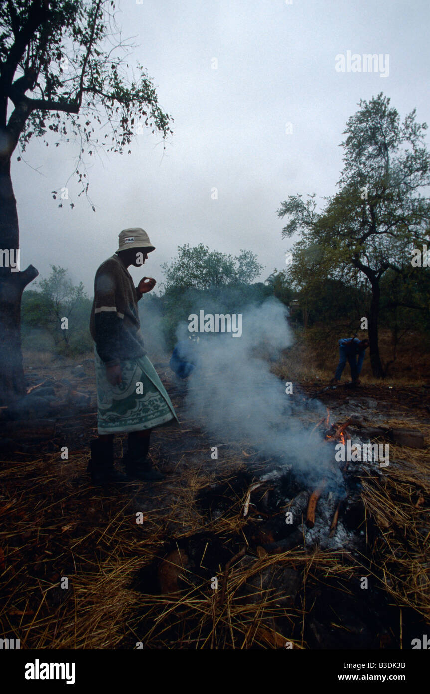 Hay burning hi-res stock photography and images - Alamy