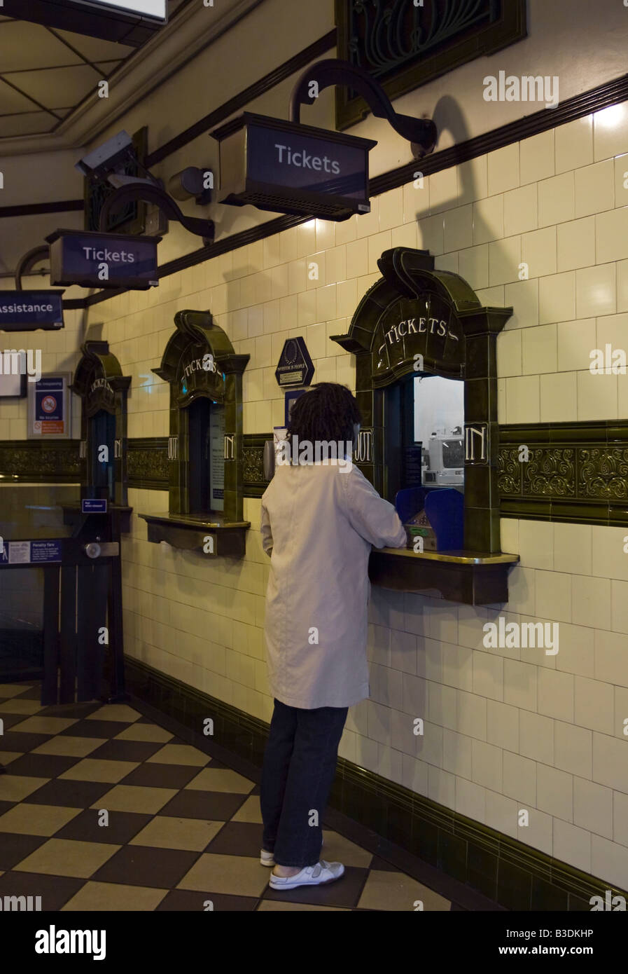 Edgware Road Underground Station old fashioned ticket counter London ...