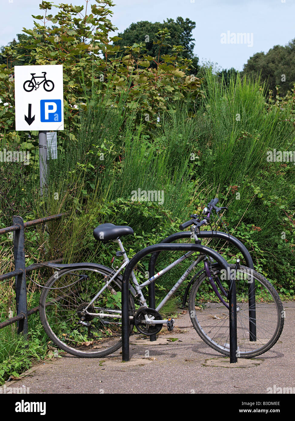 CYCLE RACK AND PARKING SIGN AT NORTH WALSHAM RAILWAY STATION NORFOLK ...