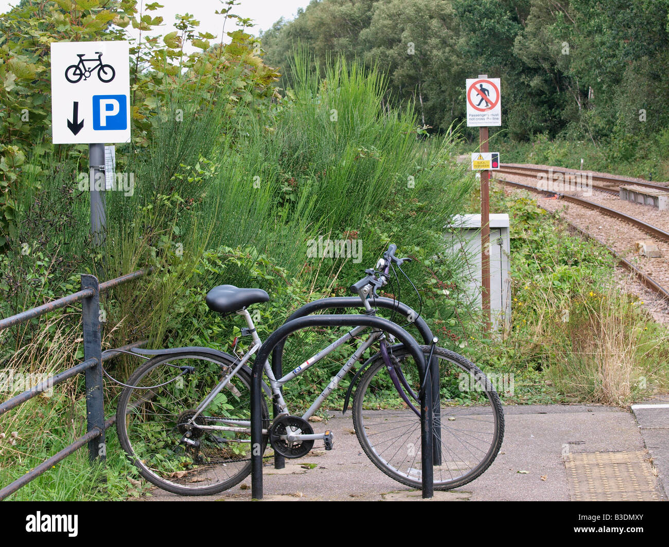 CYCLE RACK AND PARKING SIGN AT NORTH WALSHAM RAILWAY STATION NORFOLK ...