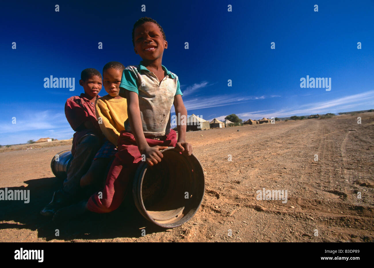 Homeless children south africa hi-res stock photography and images - Alamy