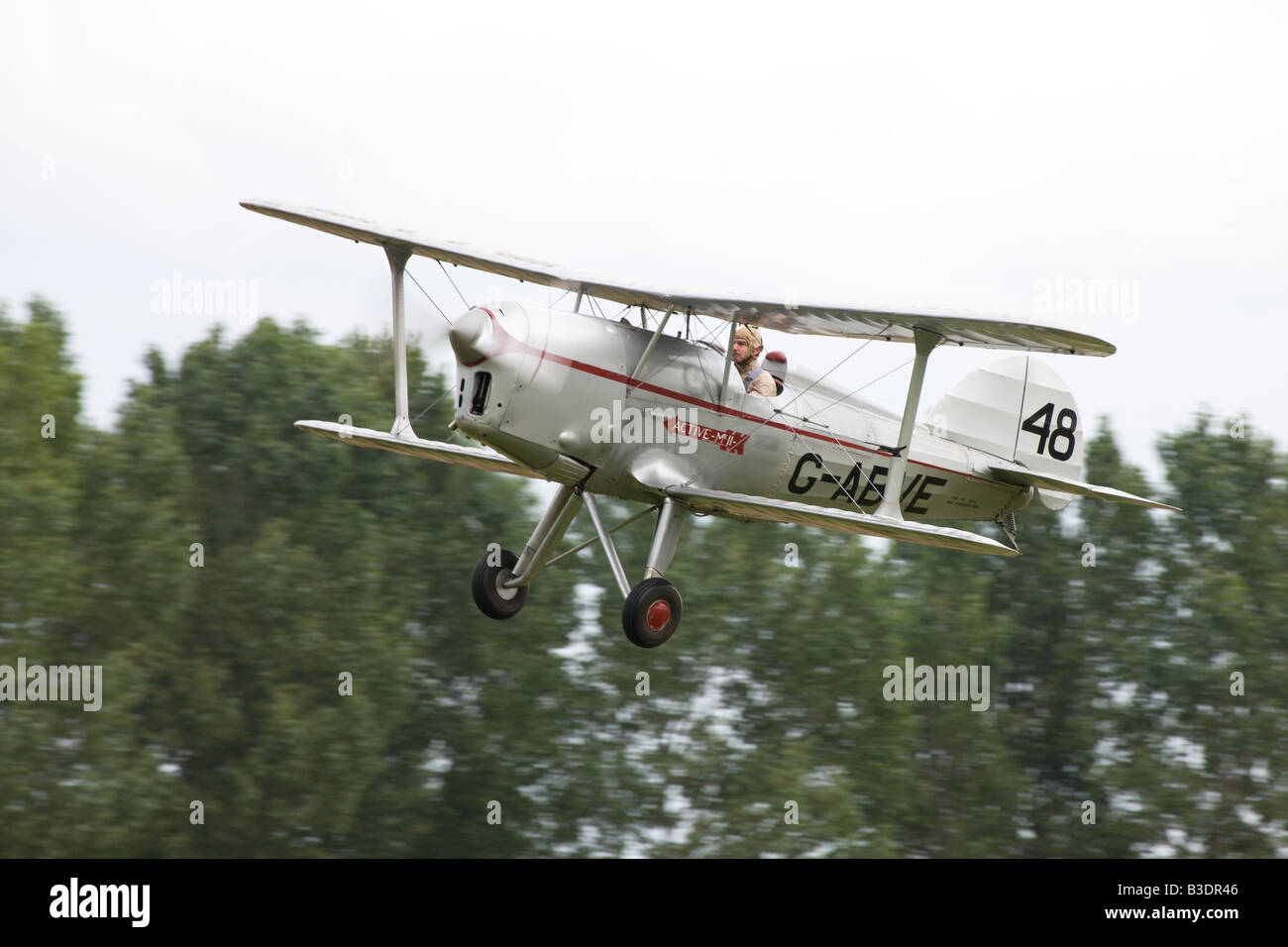 Arrow Active Mk 11 G-ABVE in flight taking-off from Breighton Airfield ...