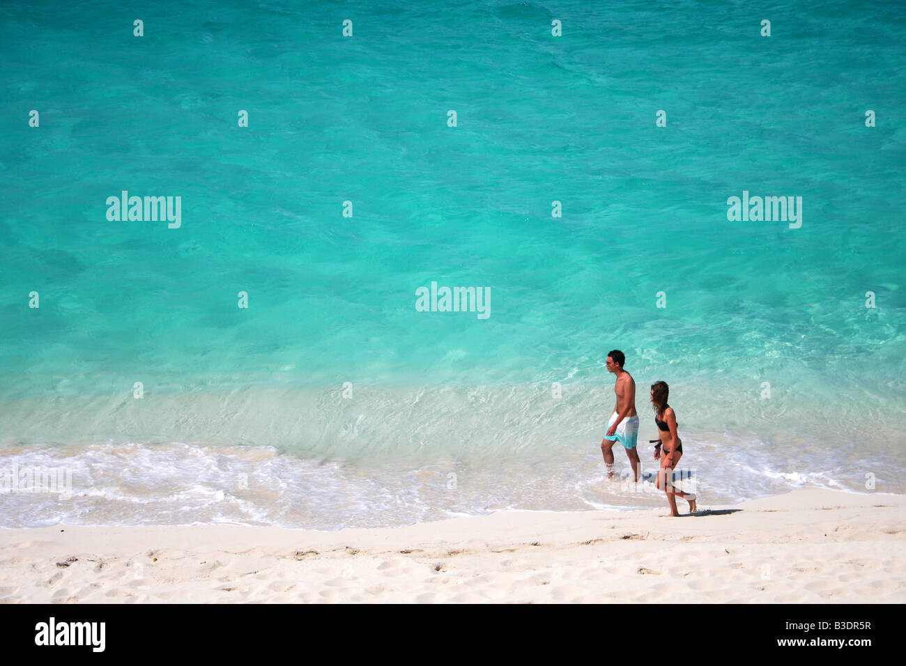Walking Cabbage Beach in Paradise Island Bahamas Stock Photo - Alamy