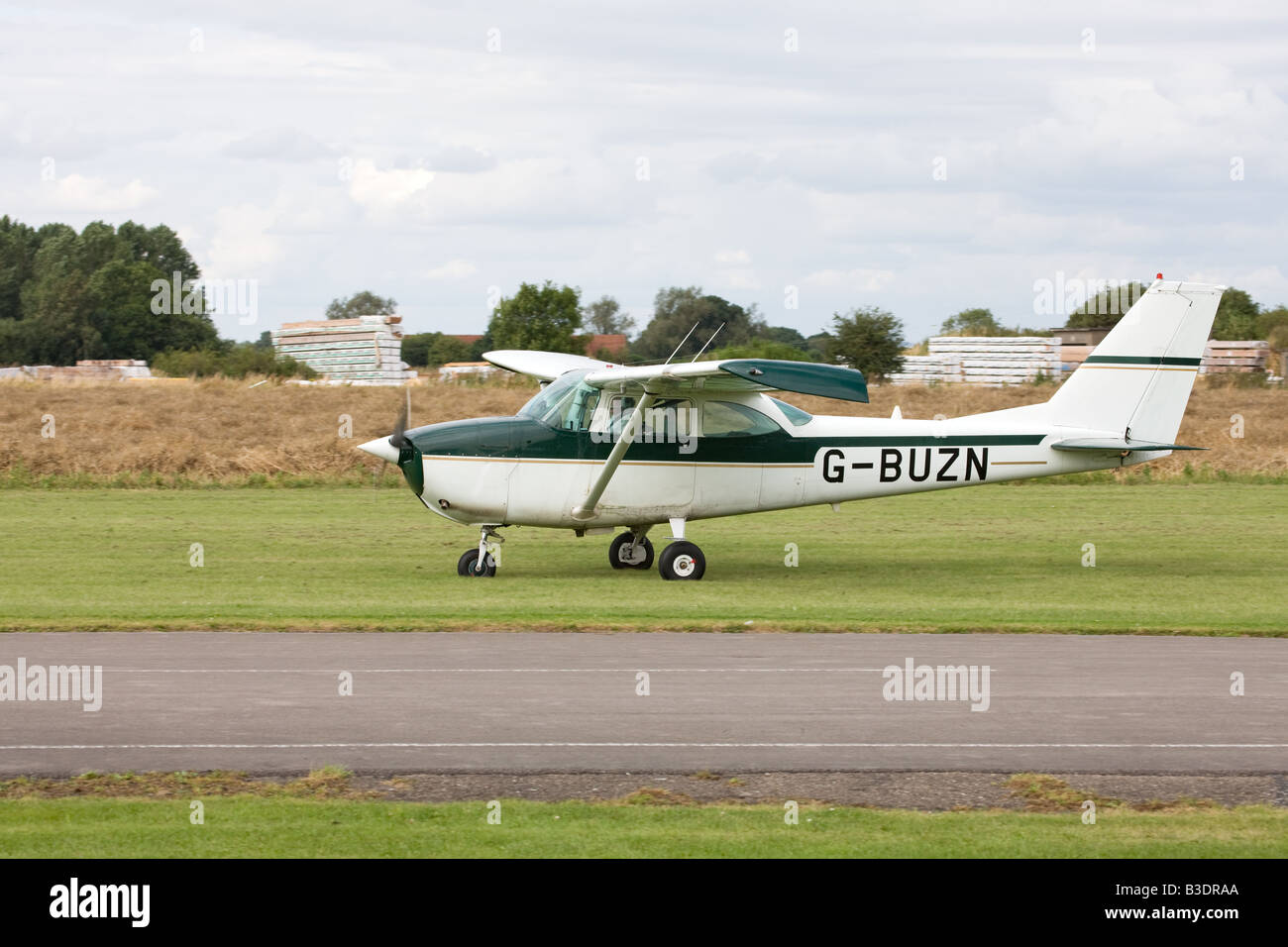 Four Seat Cabin Monoplane High Resolution Stock Photography and Images ...