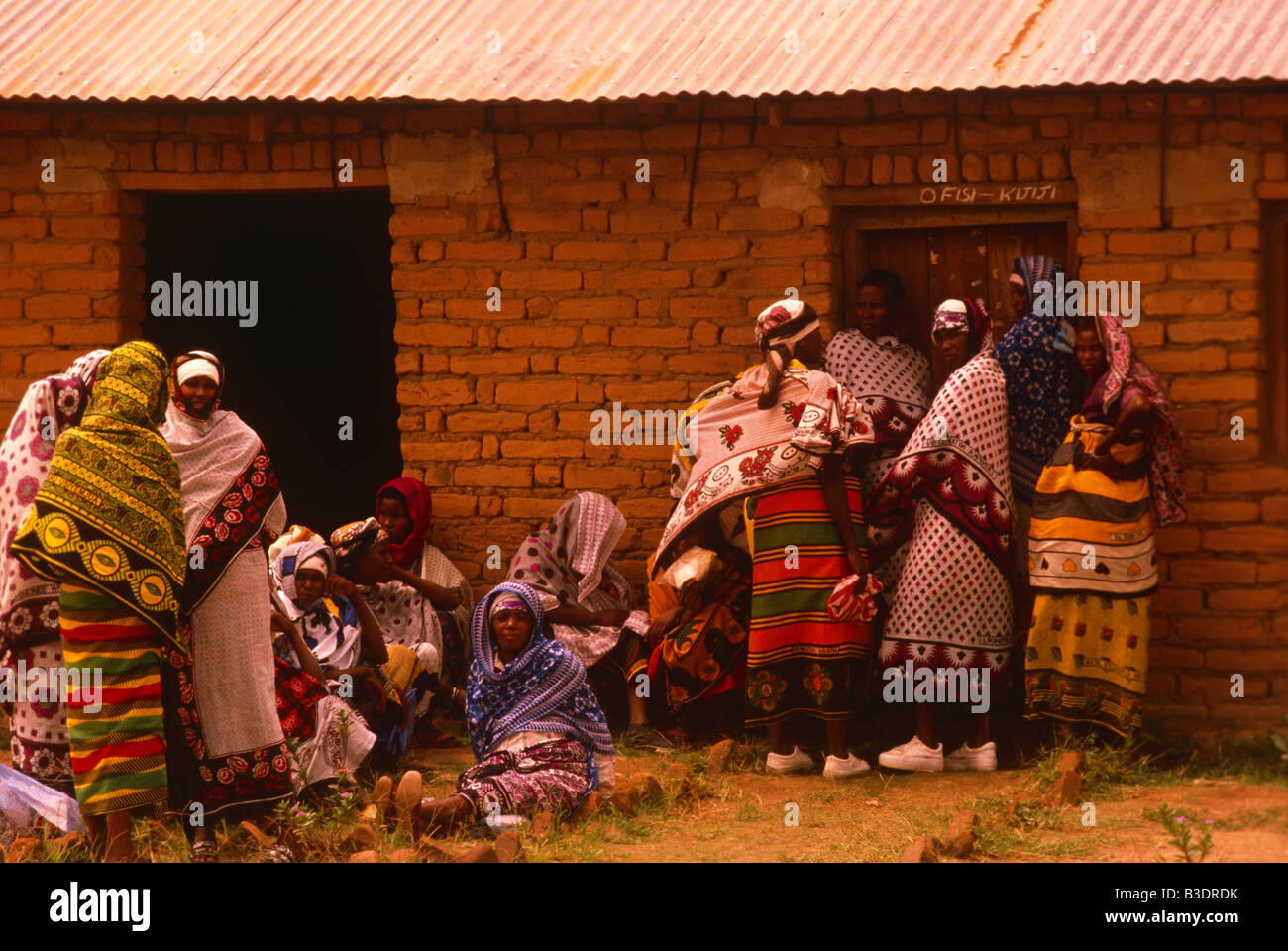 Women in Tanzania Stock Photo - Alamy