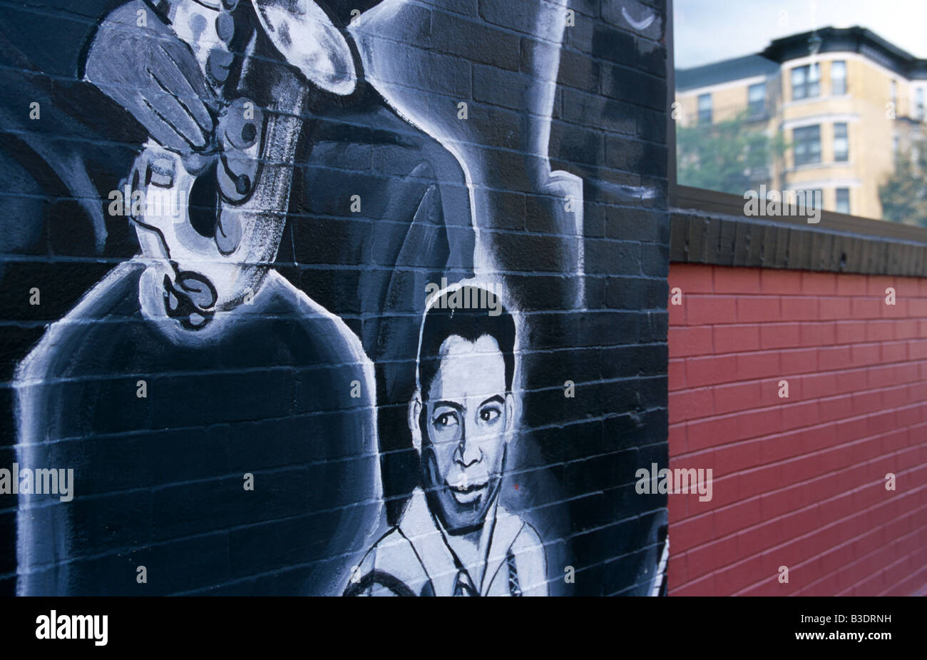 Mural art on brick wall, New York, USA Stock Photo - Alamy