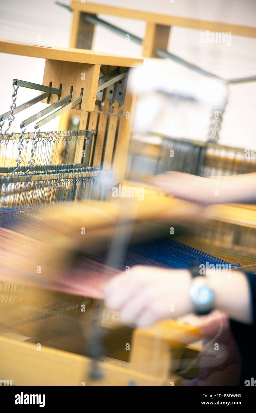 Warp loom hi-res stock photography and images - Alamy