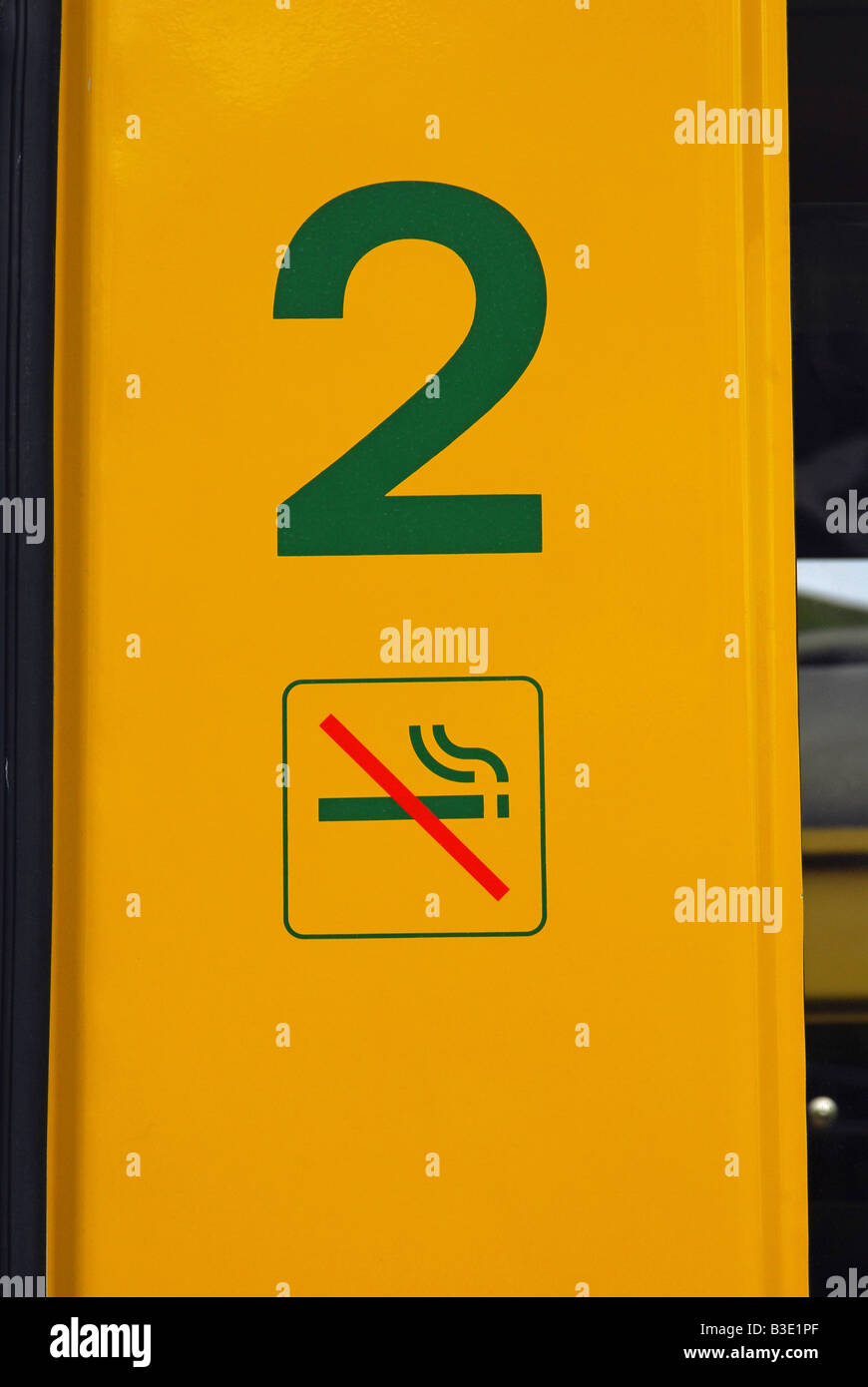 Smoking cigarette car symbol hi-res stock photography and images - Alamy