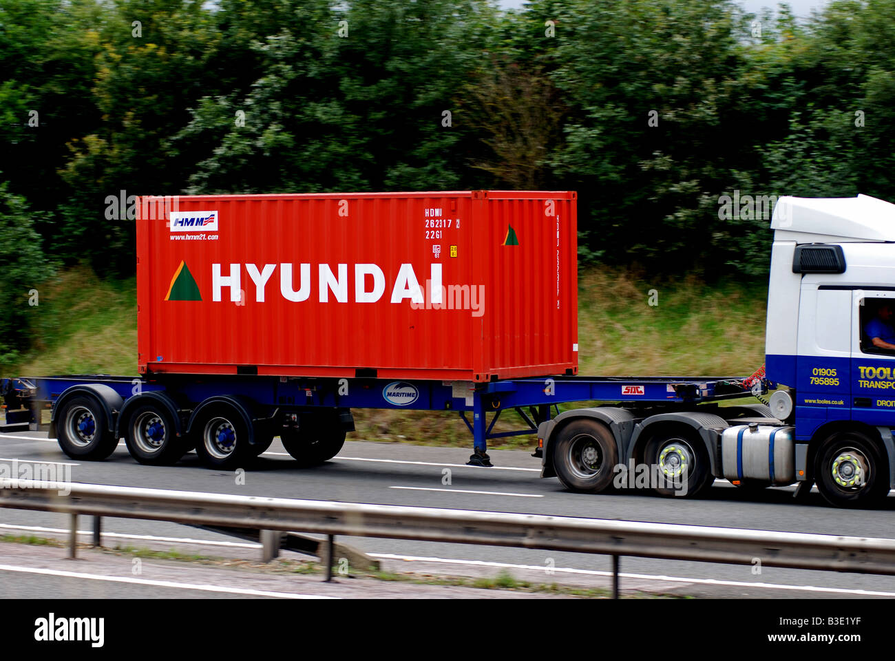 Hyundai truck hi-res stock photography and images - Alamy