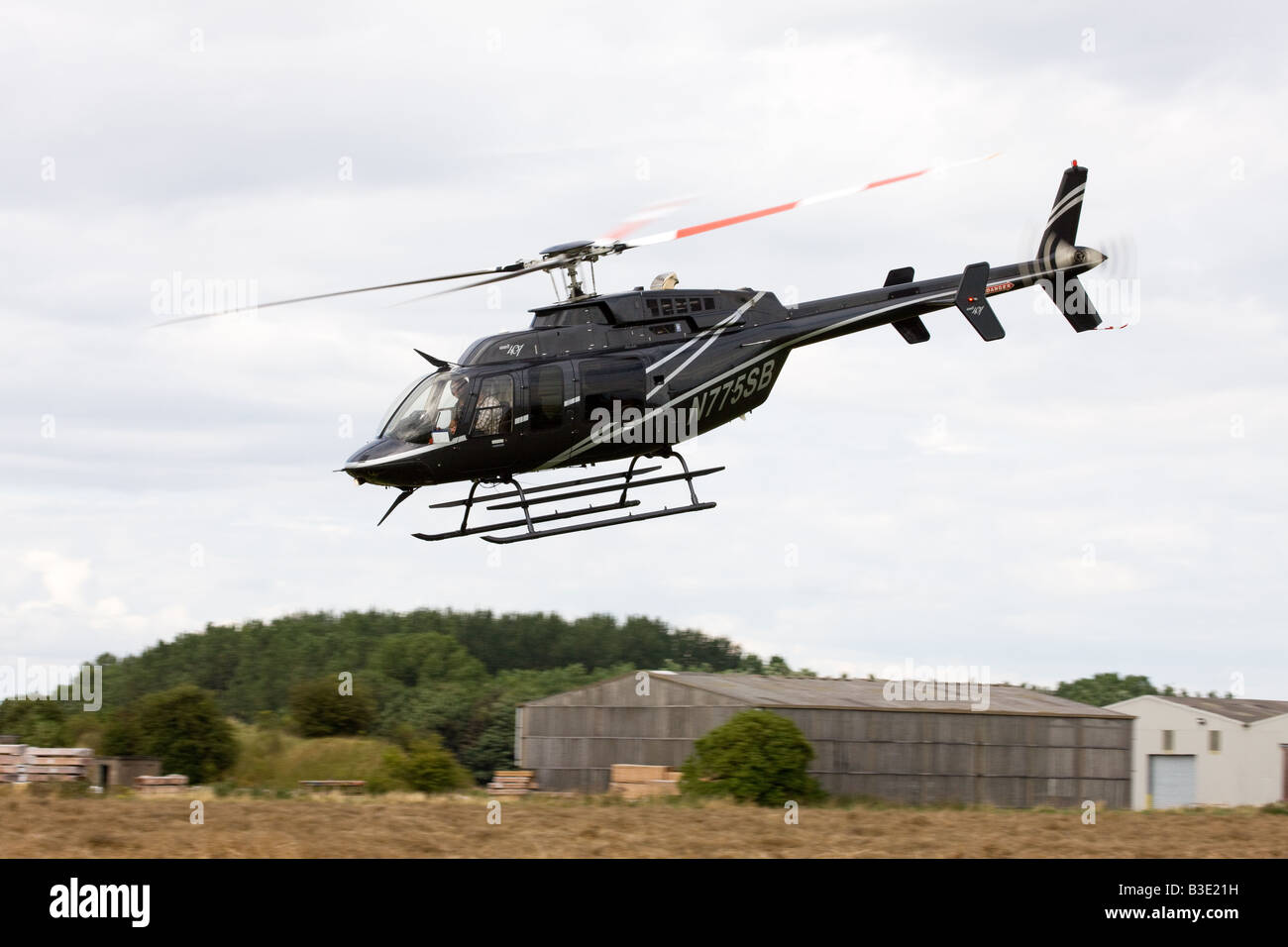 407 bell helicopter hi-res stock photography and images - Alamy